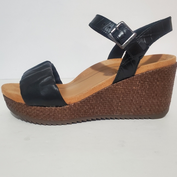 Vionic | Shoes | Vionic Aileen Black Leather Brown Raffia Platform ...